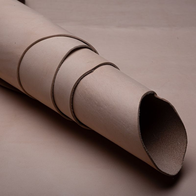 Couro Atanado Quebracho 16-20 mm Natural - Curtimento Vegetal - Leather ...