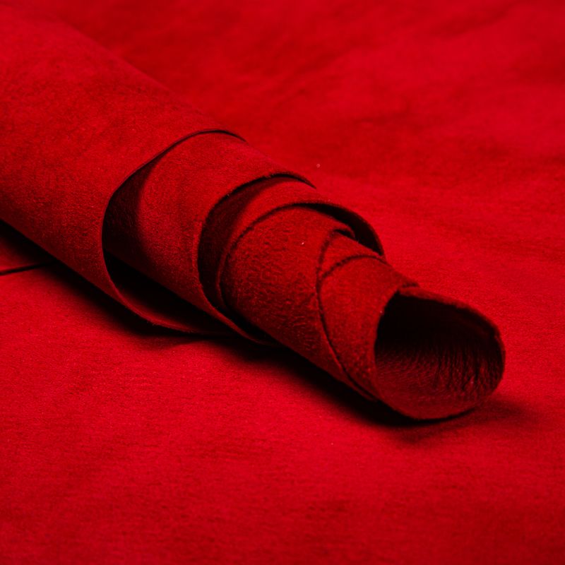 Couro Camurça de Porco 05-07 mm Scarlet - PTR-114-I - Leather Labs